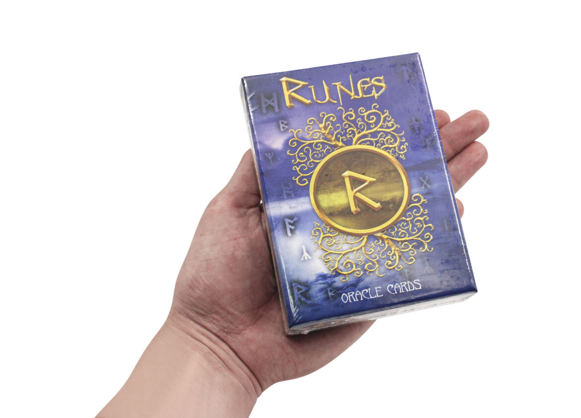 Runes Oracle Deck - Crystal Dreams World