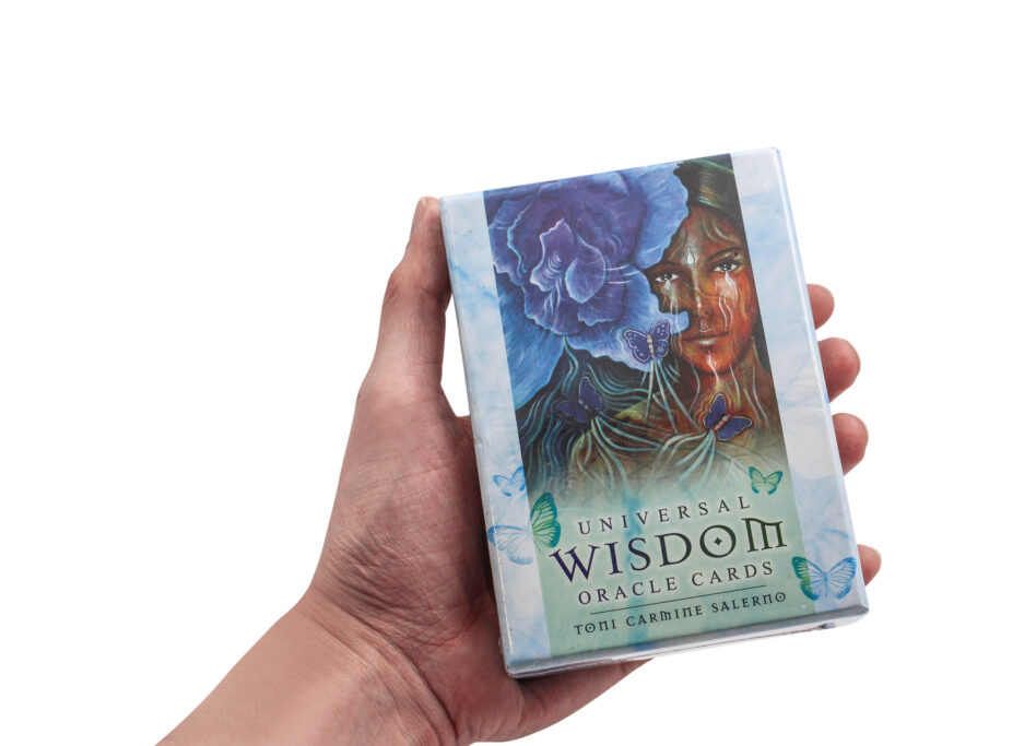 Universal Wisdom Oracle Deck - Crystal Dreams World